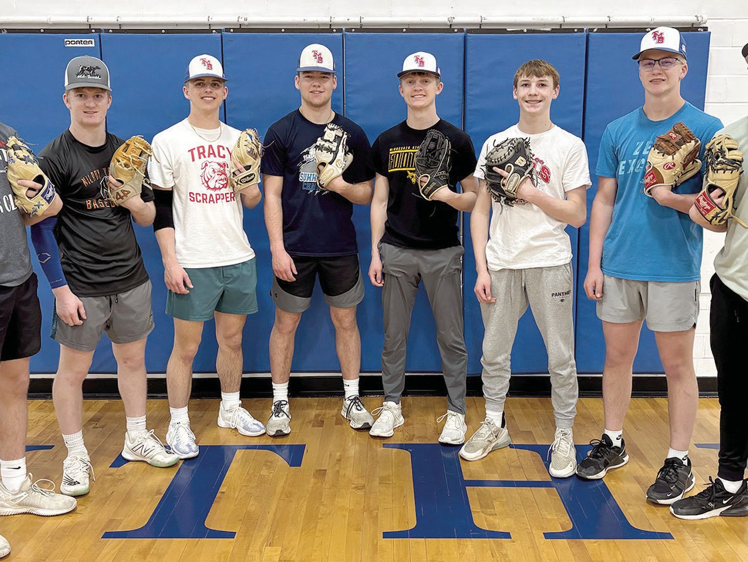 8 LETTERWINNERS RETURN FOR SEASONED BB TEAM